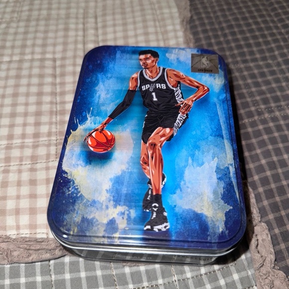 Other | Spurs Tin Box With Basketball Player Design | Poshmark